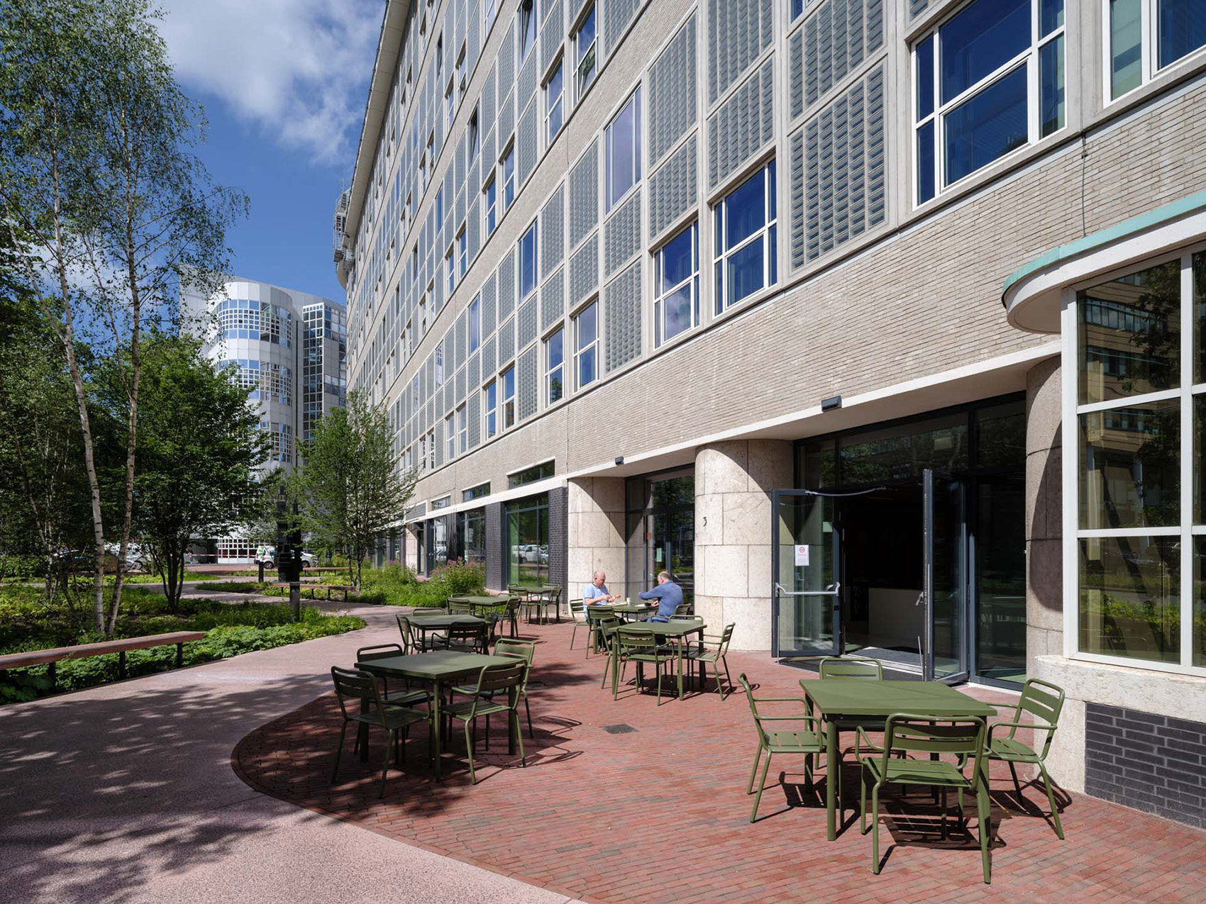 Stationspostgebouw by KCAP + Kraaijvanger Architects - 谷德设计网