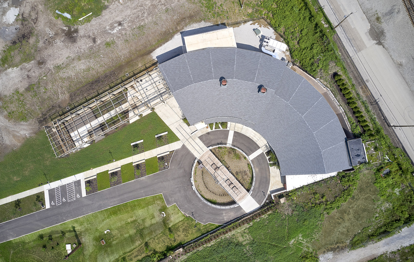 The Roundhouse at Hazelwood Green by GBBN - 谷德设计网