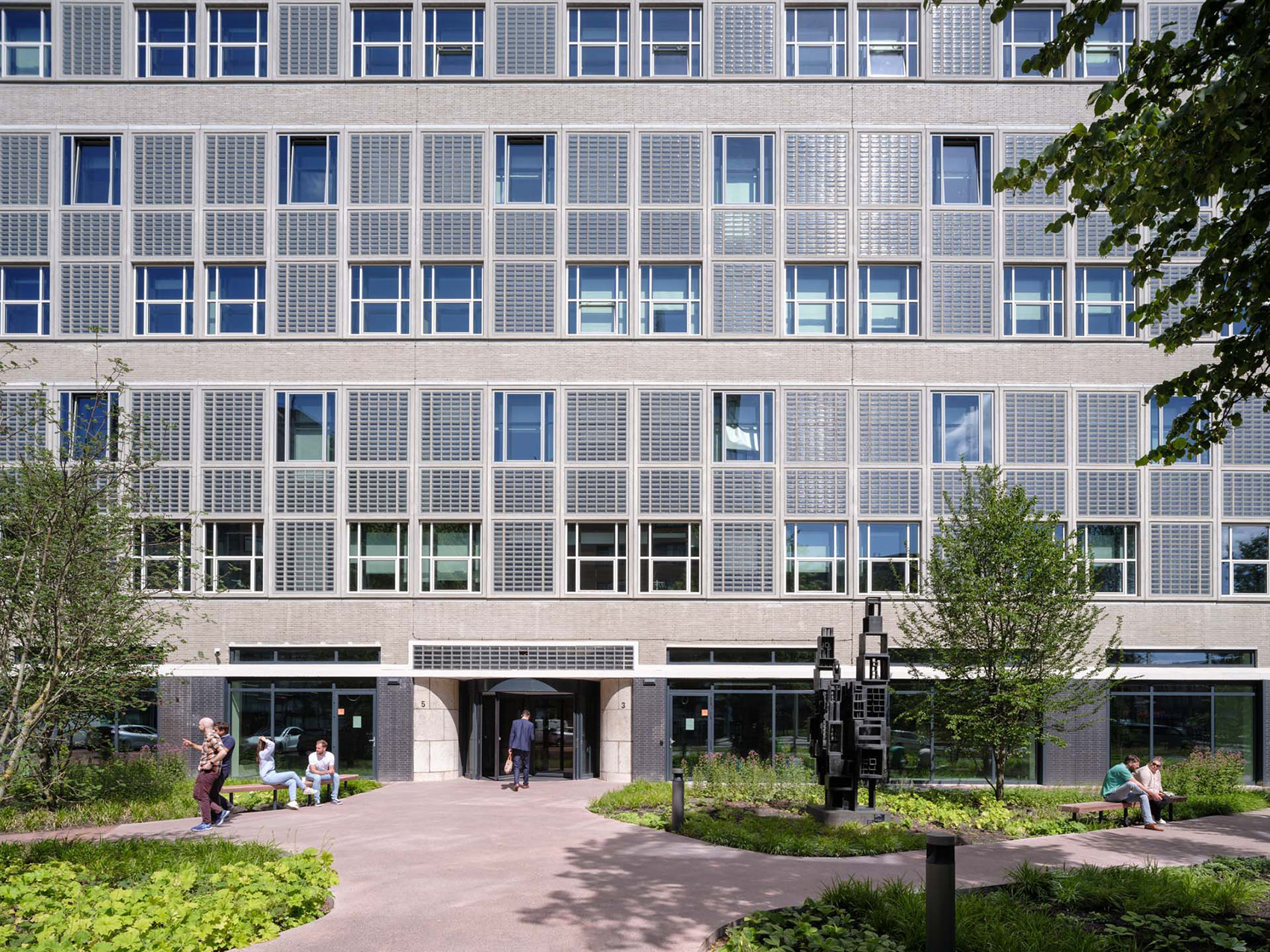 Stationspostgebouw by KCAP + Kraaijvanger Architects - 谷德设计网