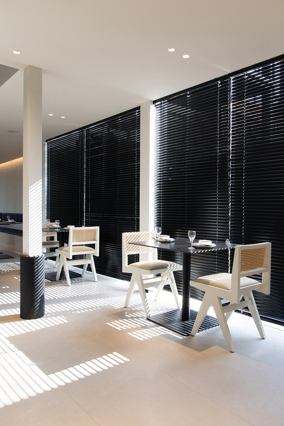 Ruyun Restaurant by Z.H.D.I - 谷德设计网