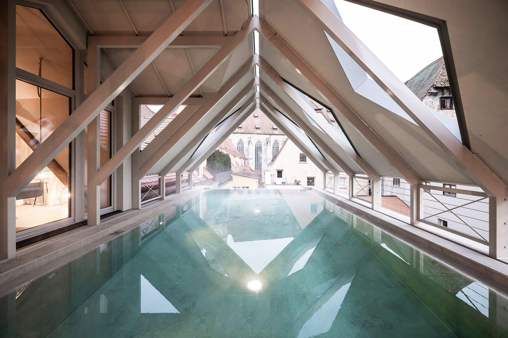 Goldene Rose hotel by noa* - 谷德设计网