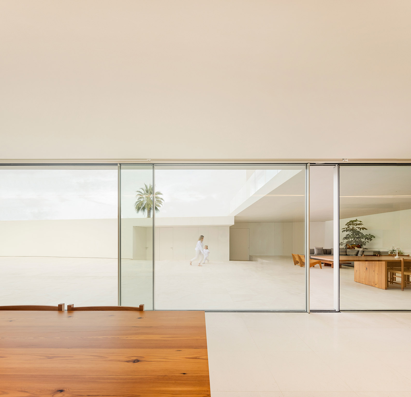 The Empty House by Fran Silvestre Arquitectos - 谷德设计网