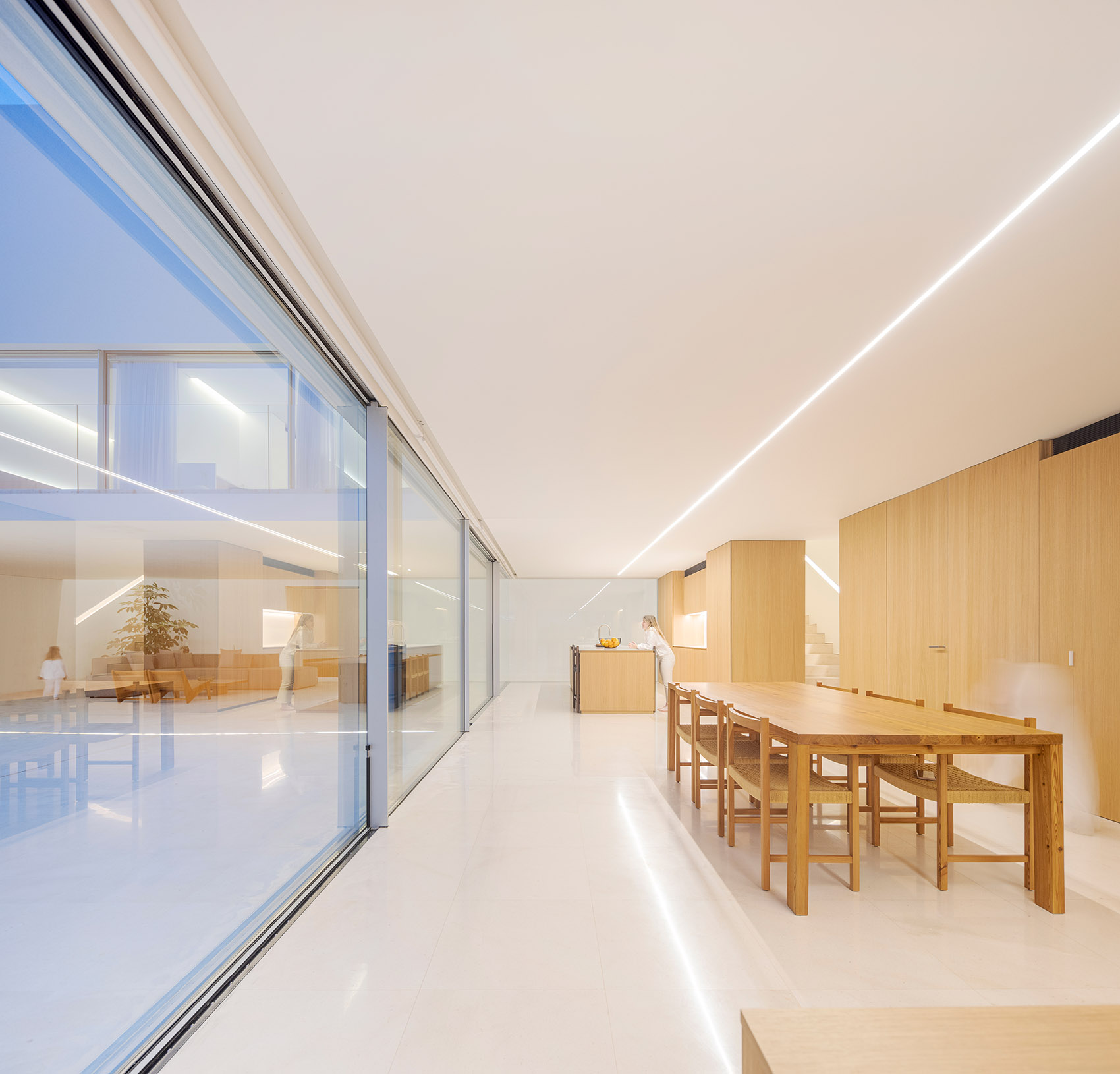 The Empty House by Fran Silvestre Arquitectos - 谷德设计网