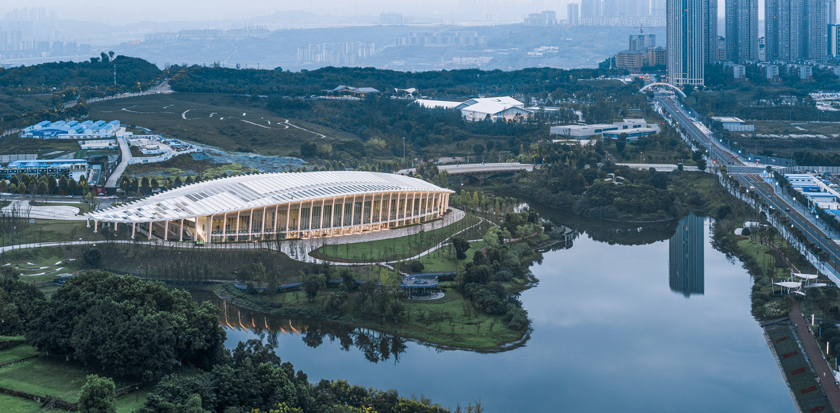 Chongqing Lijia Smart Hall, China by Gensler - 谷德设计网