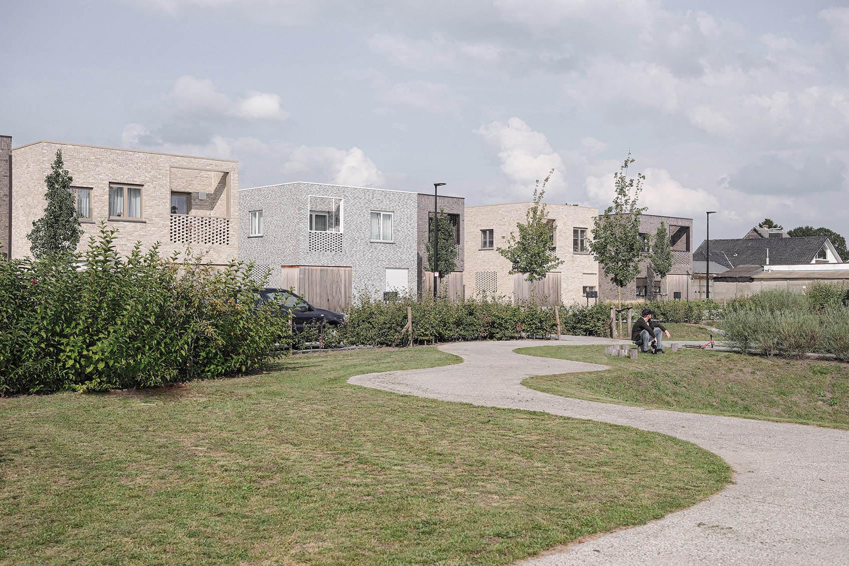 Social Housing in Dessel by Studio Farris Architects - 谷德设计网