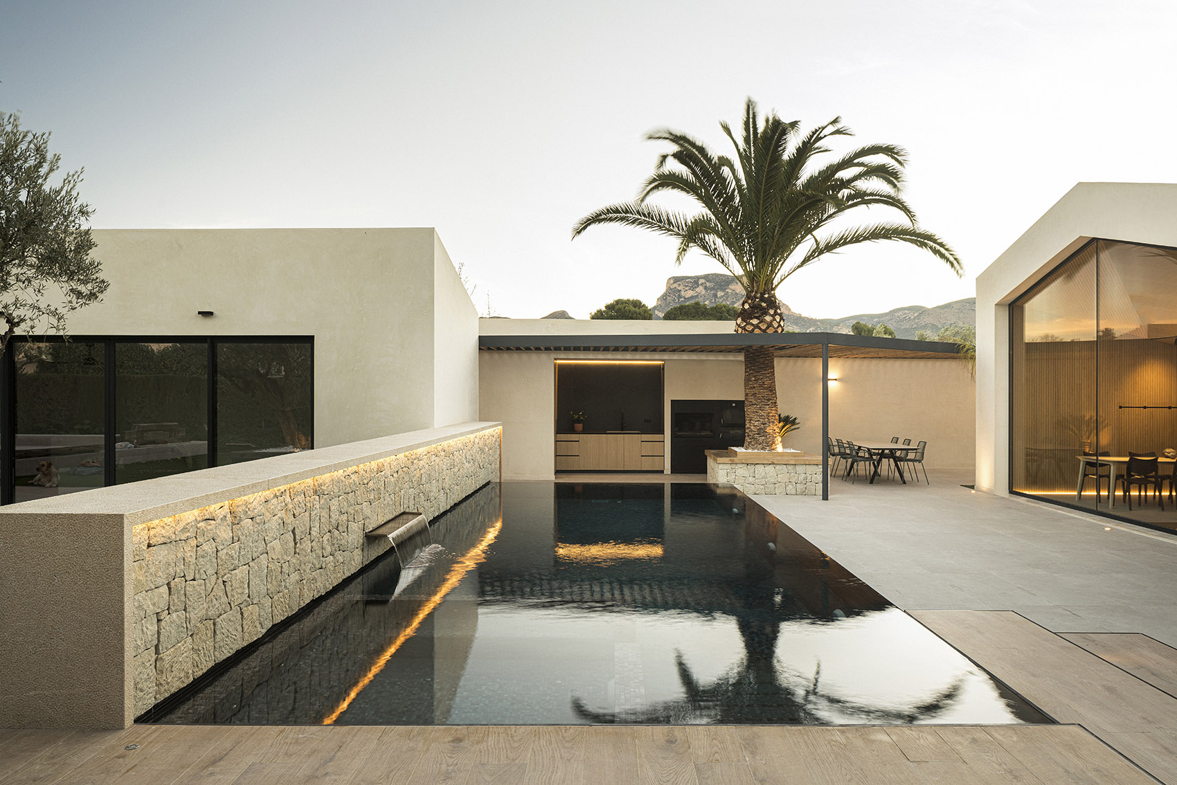 Home Refurbishment for Alejandro and Inma by Pablo Muñoz Payá ...
