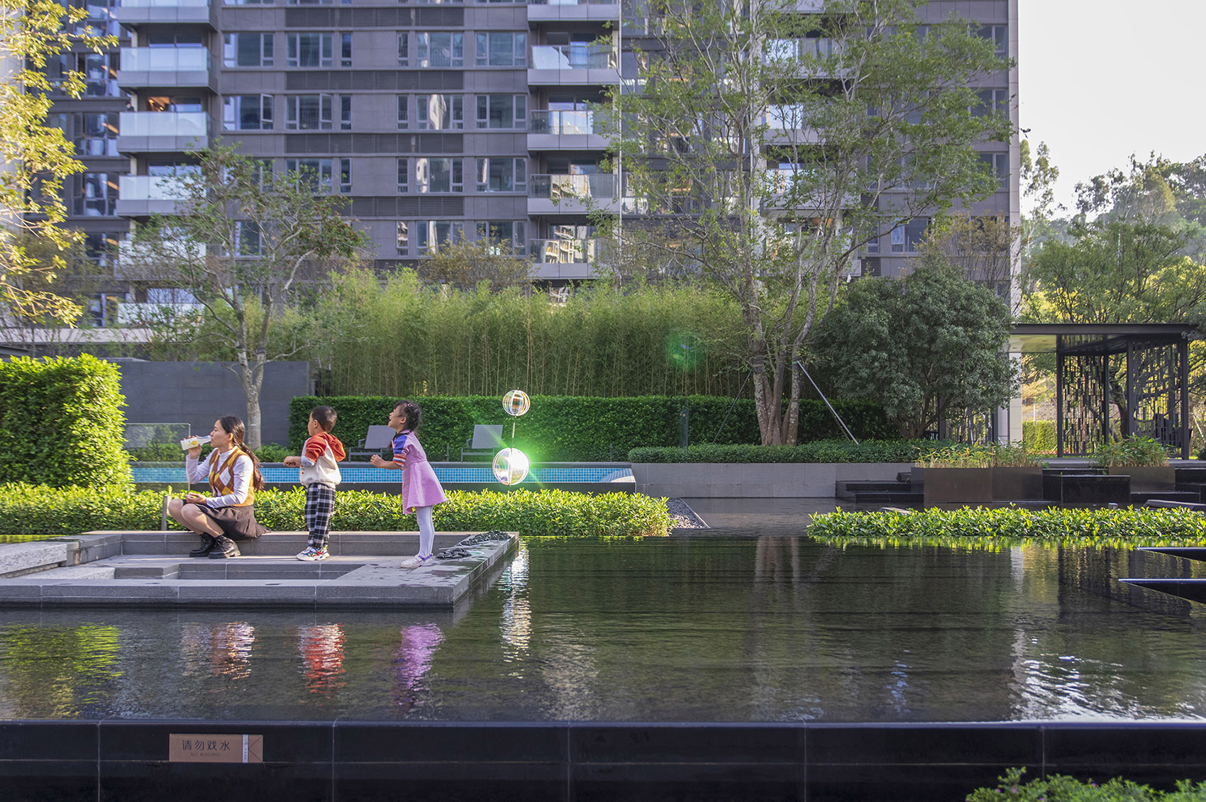 Shenzhen Yanlord Four Seasons New Gardens, China by CICADA + PUYU ...