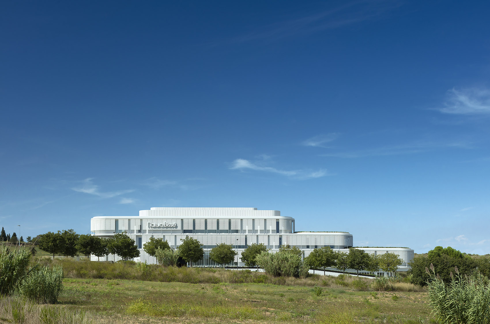 Natura Bissé’s new corporate headquarters by TDB Arquitectura - 谷德设计网