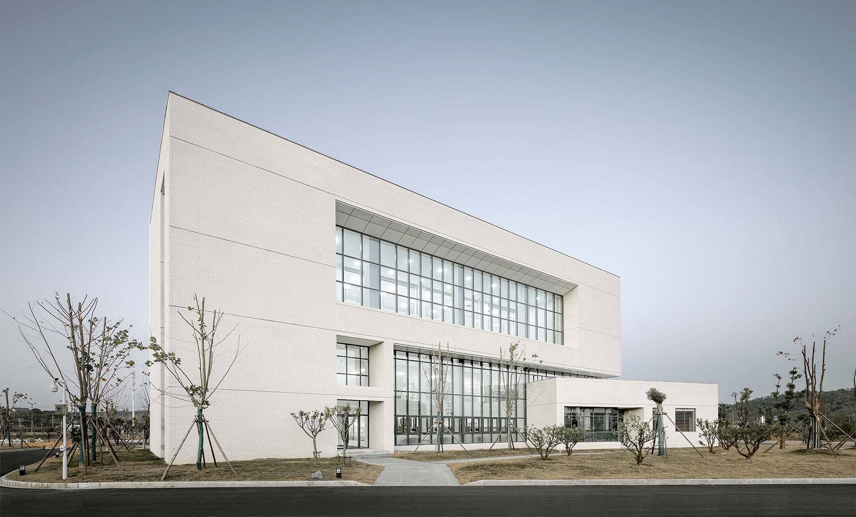 JINGSHAN LIBRARY & ARCHIVES, China by Jiangzuo Studio / The ...