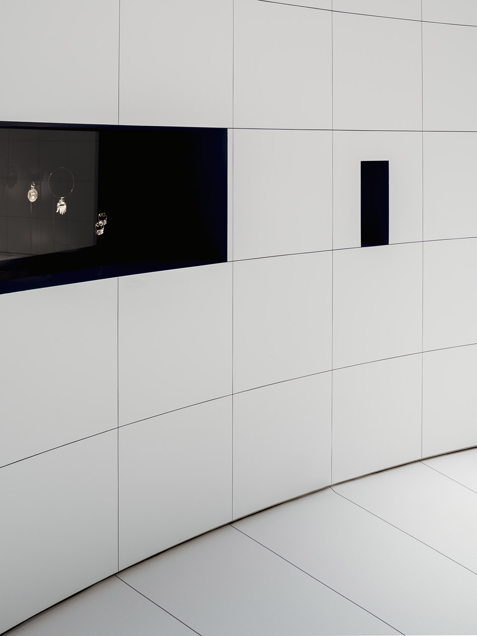 DIVA MUSEUM Scenography Design by Beyond Space - 谷德设计网
