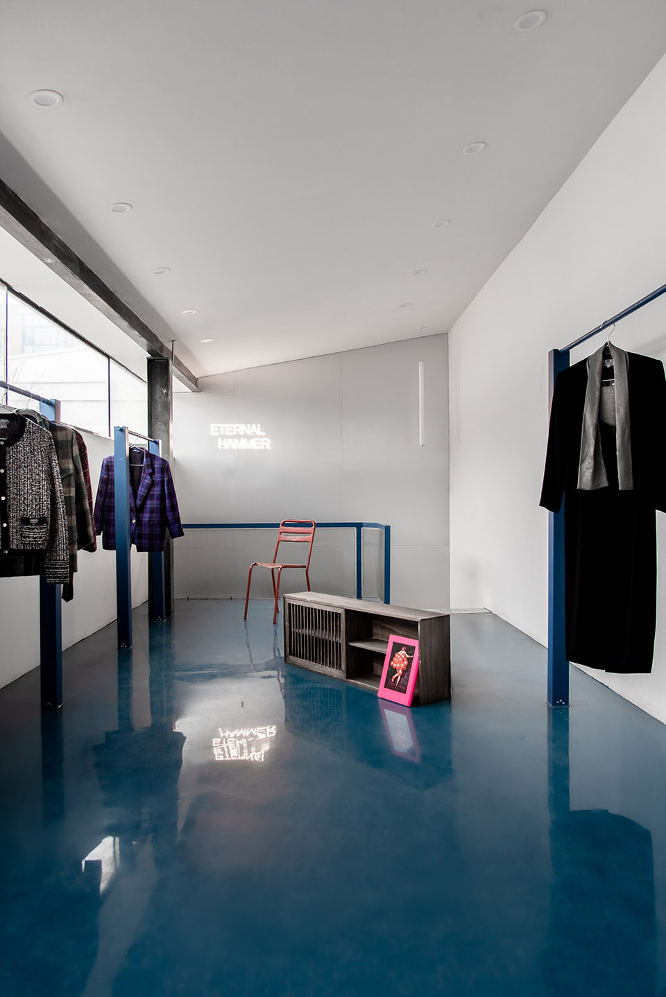 Eternal Hammer Vintage Store, Beijing by 15 STUDIO - 谷德设计网