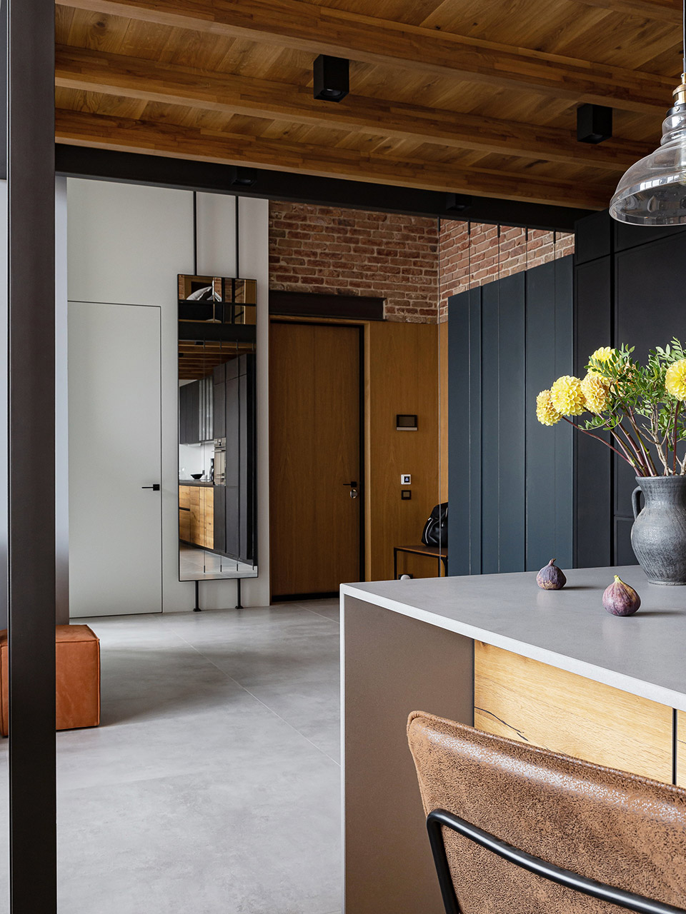 LOFT APARTMENT by ZROBIM architects - 谷德设计网