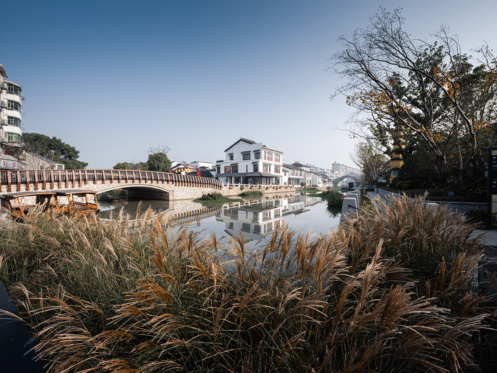 Yuanjian Group’s Pingwang ‘Grand Canal Bazaar’ by Studio Ininches - 谷德设计网