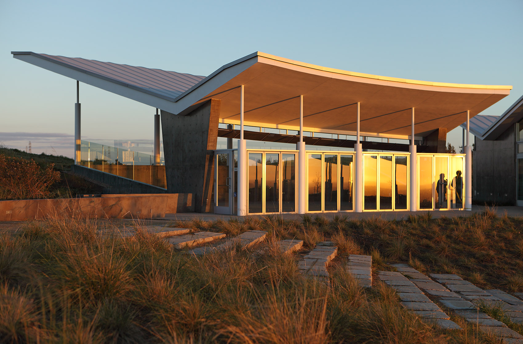 Baldwin Hills Scenic Overlook by Safdie Rabines Architects - 谷德设计网