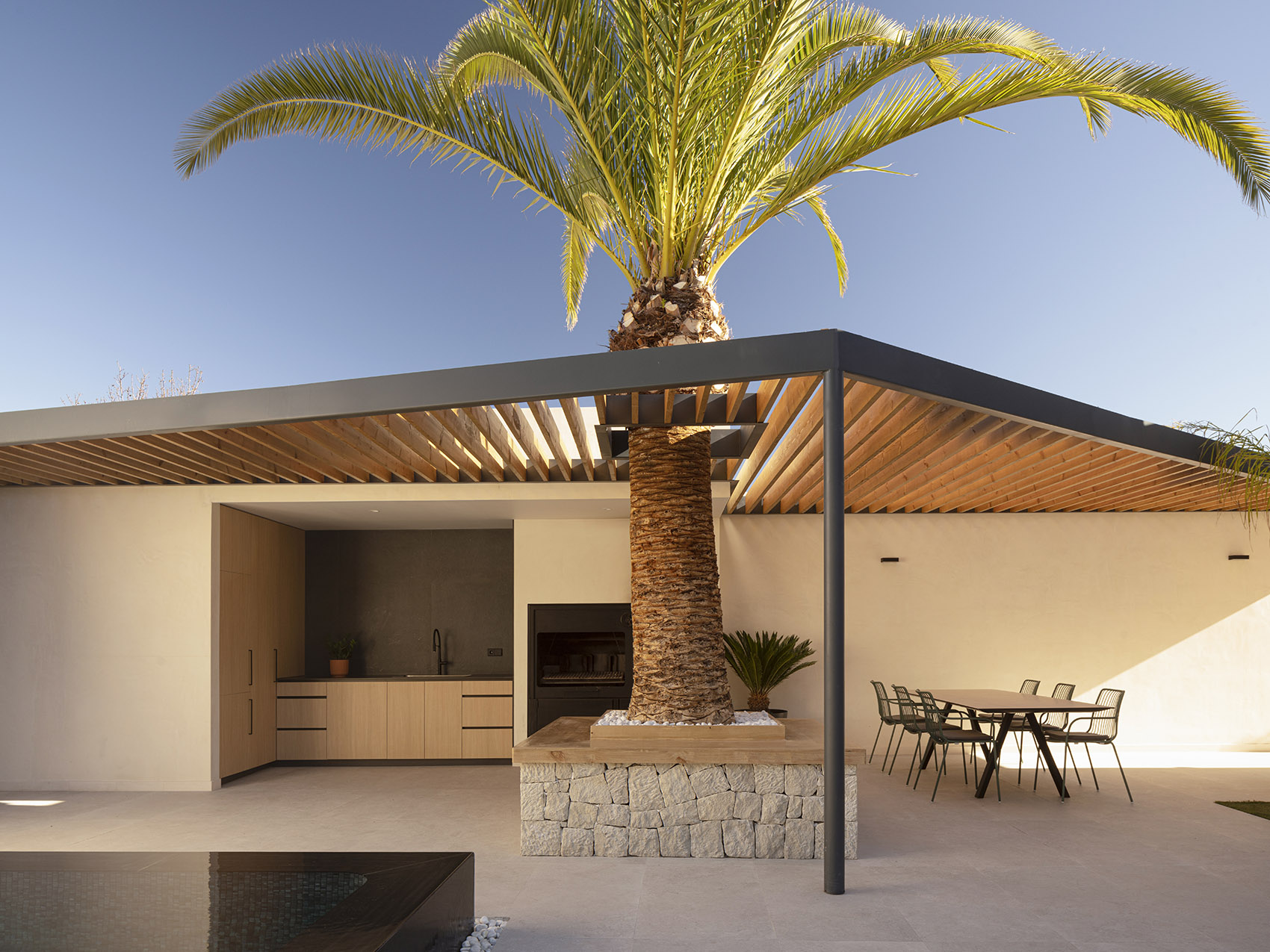 Home Refurbishment for Alejandro and Inma by Pablo Muñoz Payá Arquitectos - 谷德设计网