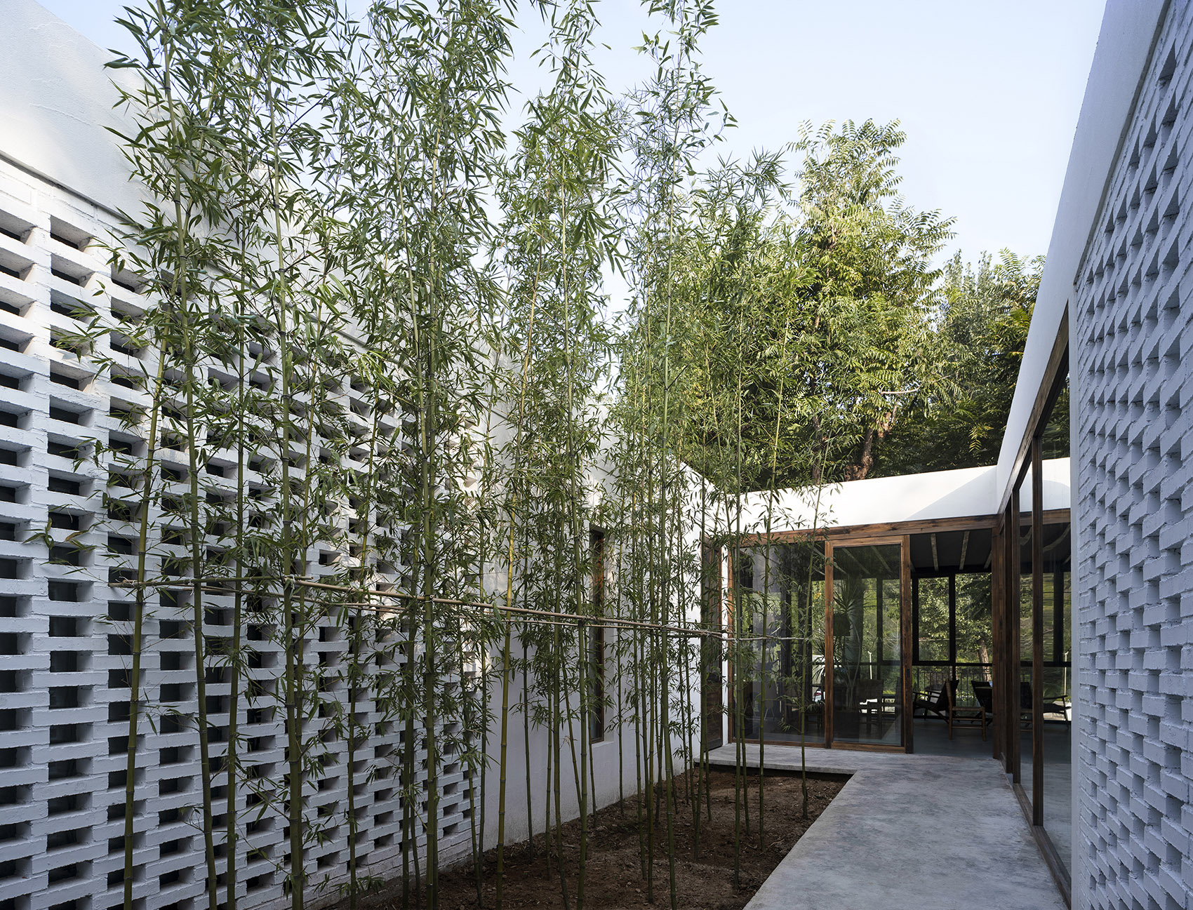 Merci Mercy restaurant by WUJIASANJIAN STUDIO - 谷德设计网