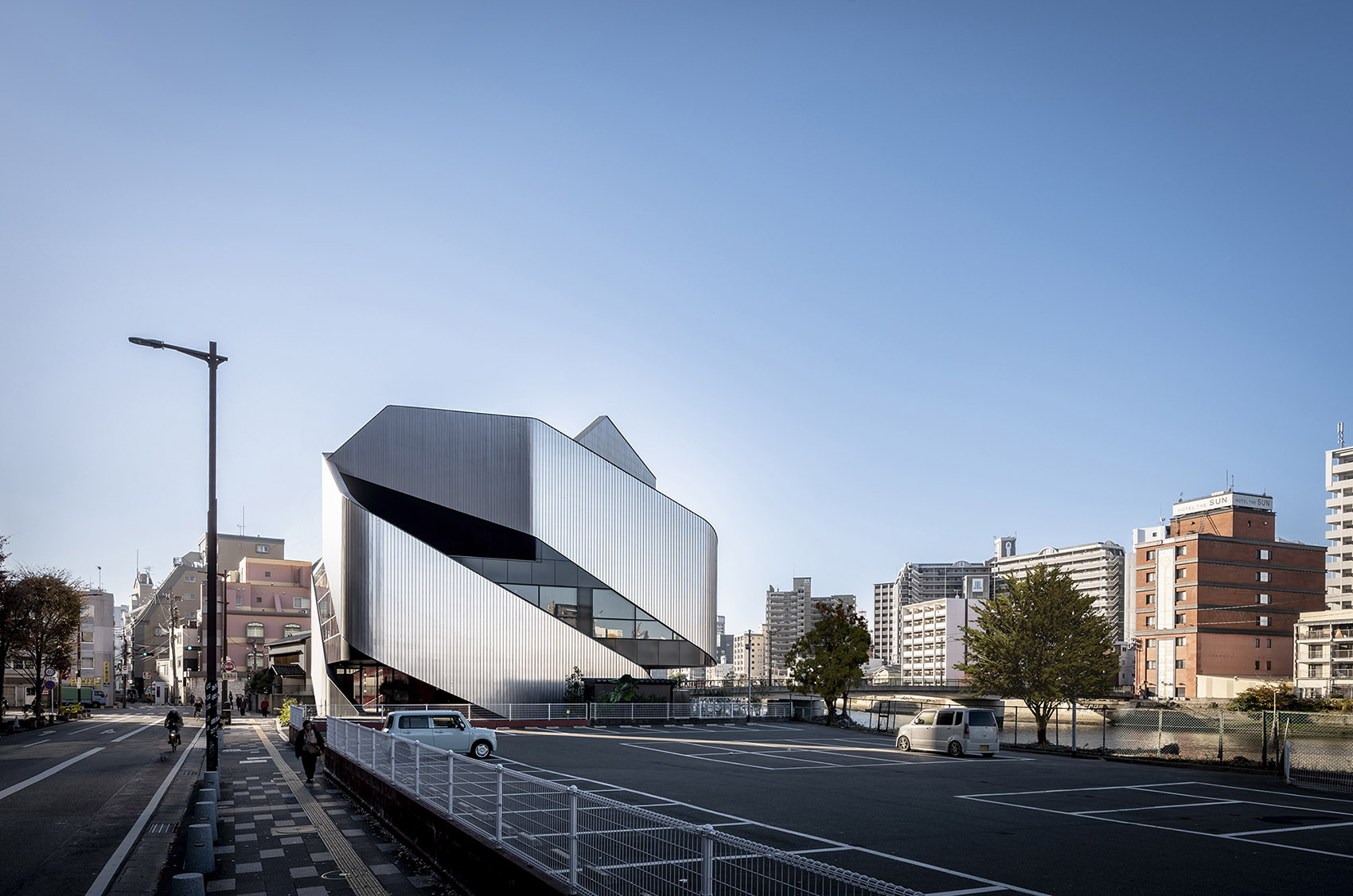 010 Building by Clouds Architecture Office - 谷德设计网