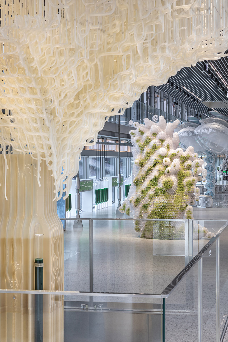 “Tree One” photosynthetic sculpture by ecoLogicStudio - 谷德设计网