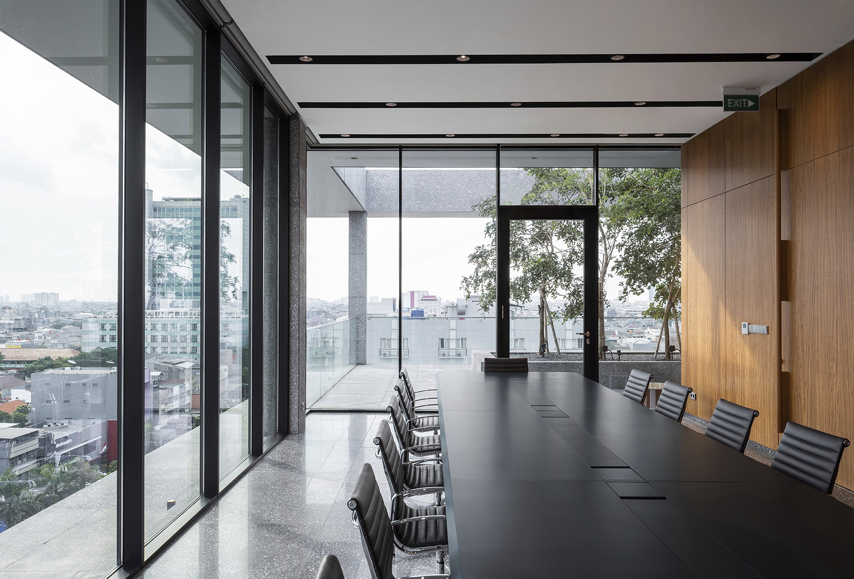 Tigermandiri Office by Csutoras & Liando - 谷德设计网