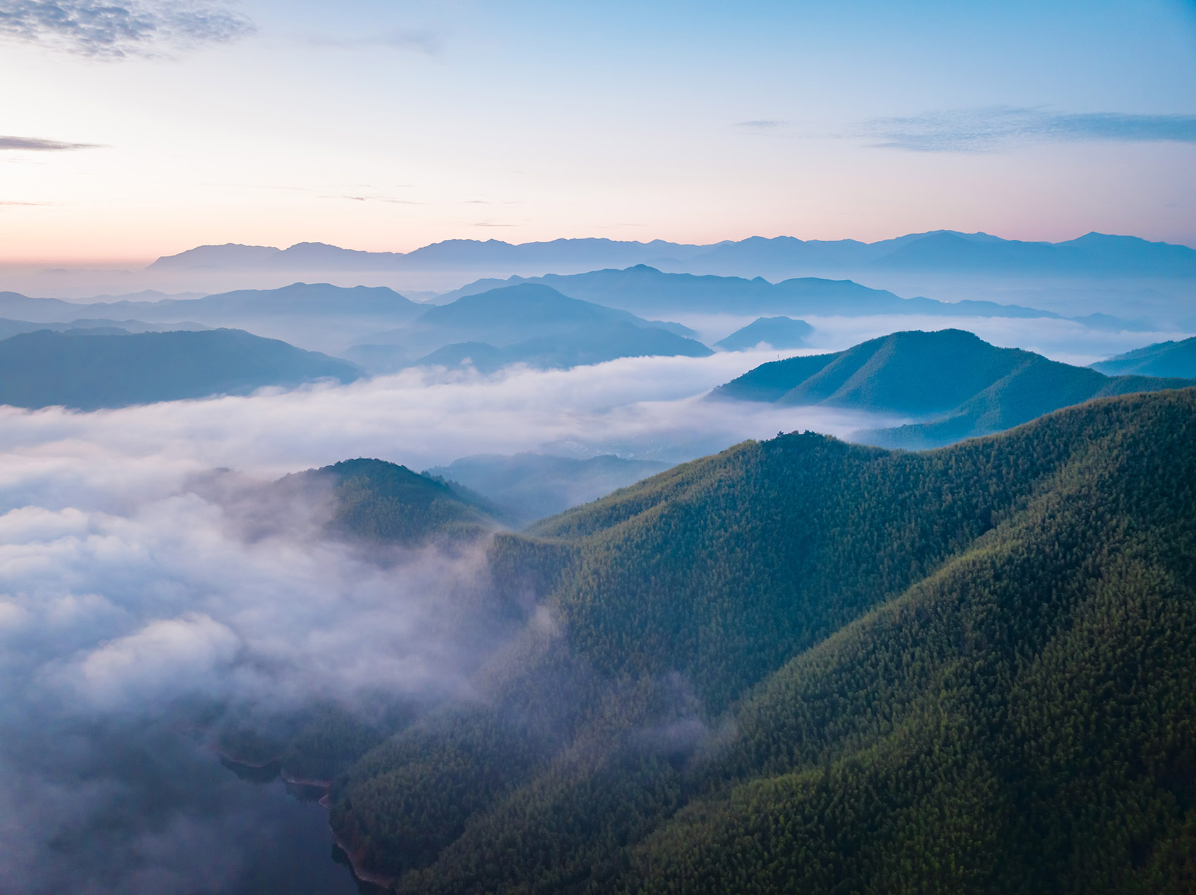 Xiaohangkeng Camp, Anji by L&A Design - 谷德设计网