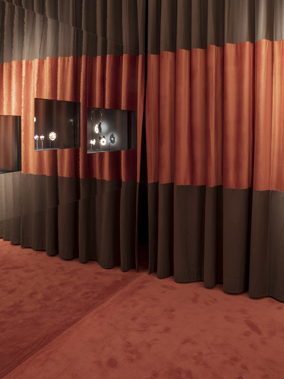 DIVA MUSEUM Scenography Design by Beyond Space - 谷德设计网