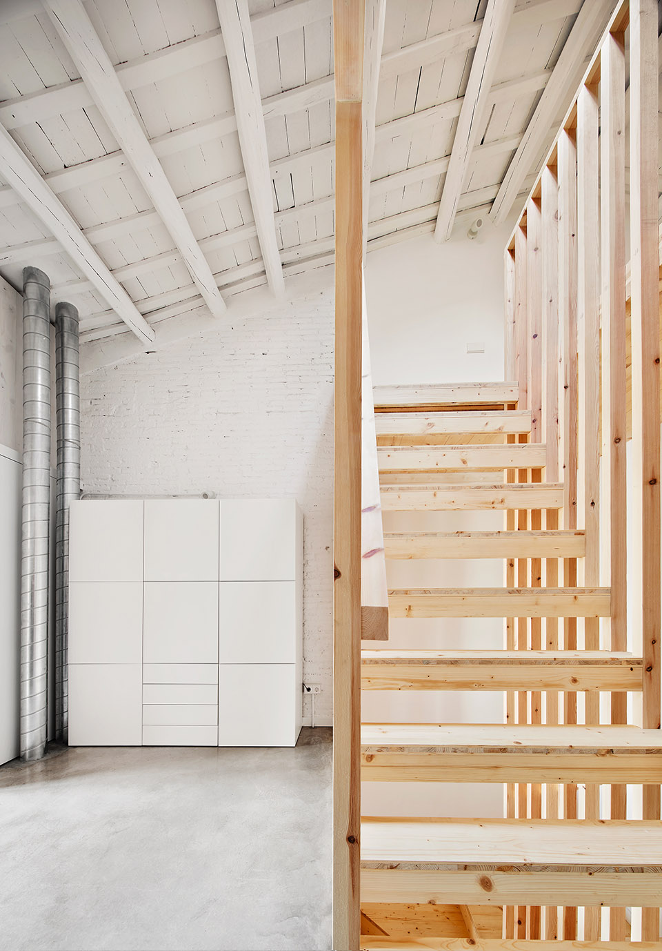 95PLA Renovation and expansion of a row house by Vallribera Noray ...