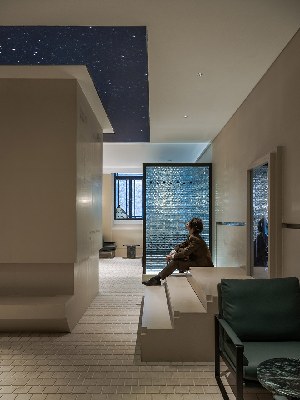 Piazza in a room, China by Wutopia Lab - 谷德设计网