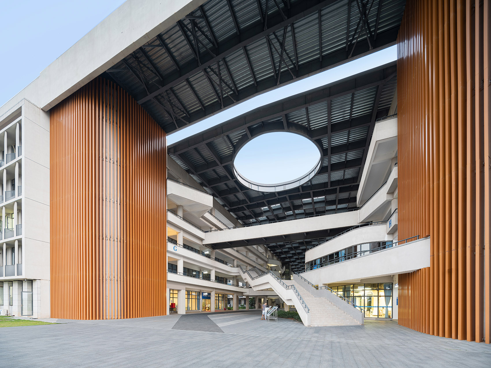 Public Teaching and learning building of Guangdong University of ...