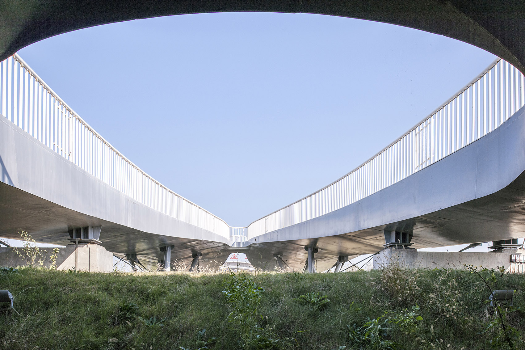 Baoying High Speed Railway Station Pedestrian Bridge(Lotus Leaf Bridge ...