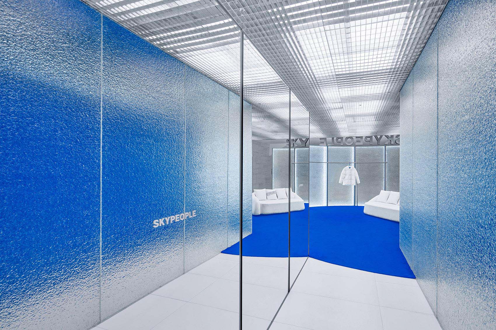 SKYPEOPLE THE PLAZA, Shanghai, China by Fununit Design - 谷德设计网