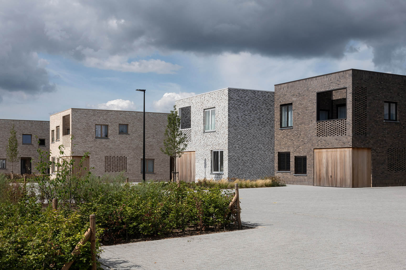 Social Housing in Dessel by Studio Farris Architects - 谷德设计网