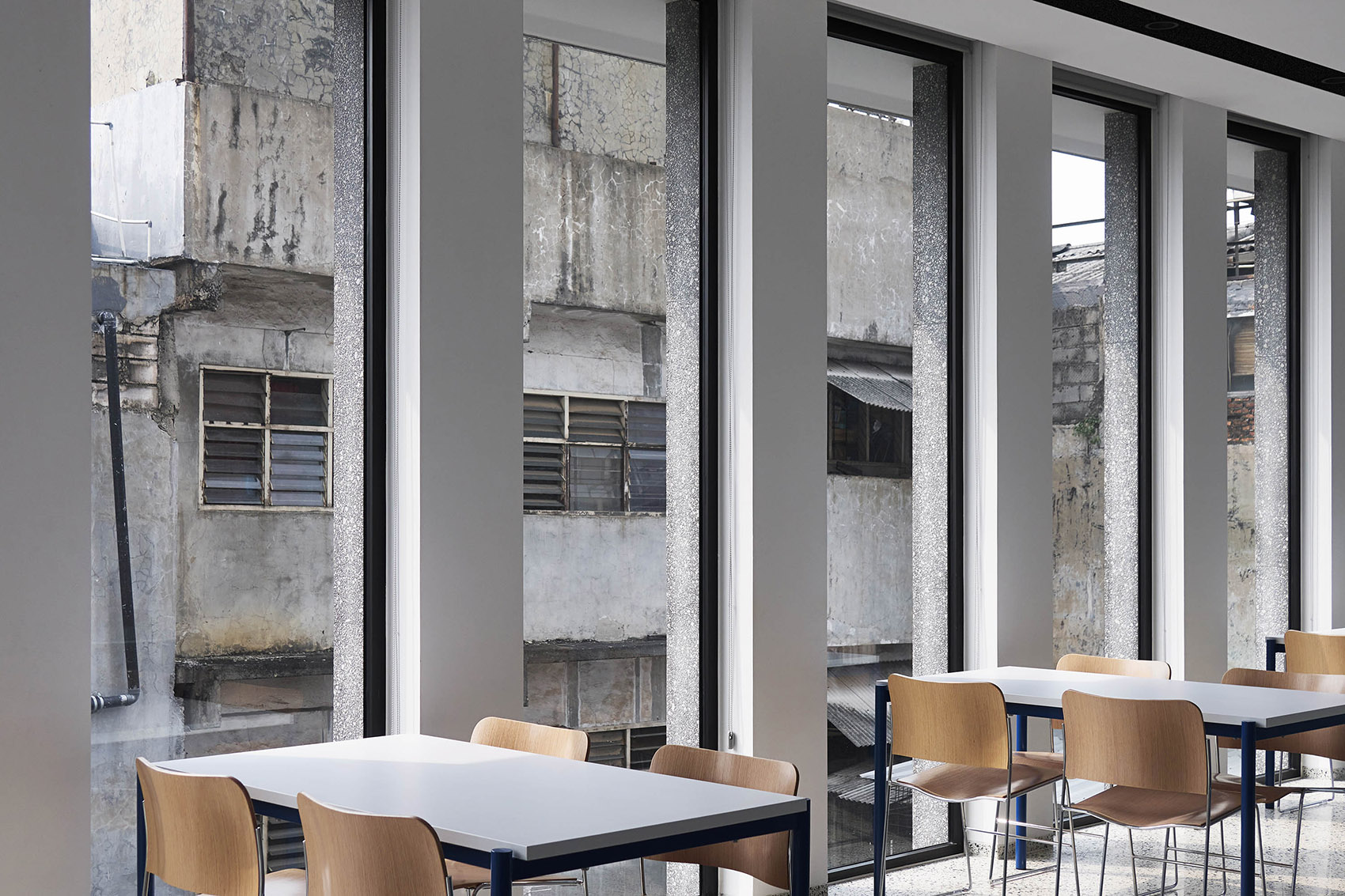 Tigermandiri Office by Csutoras & Liando - 谷德设计网