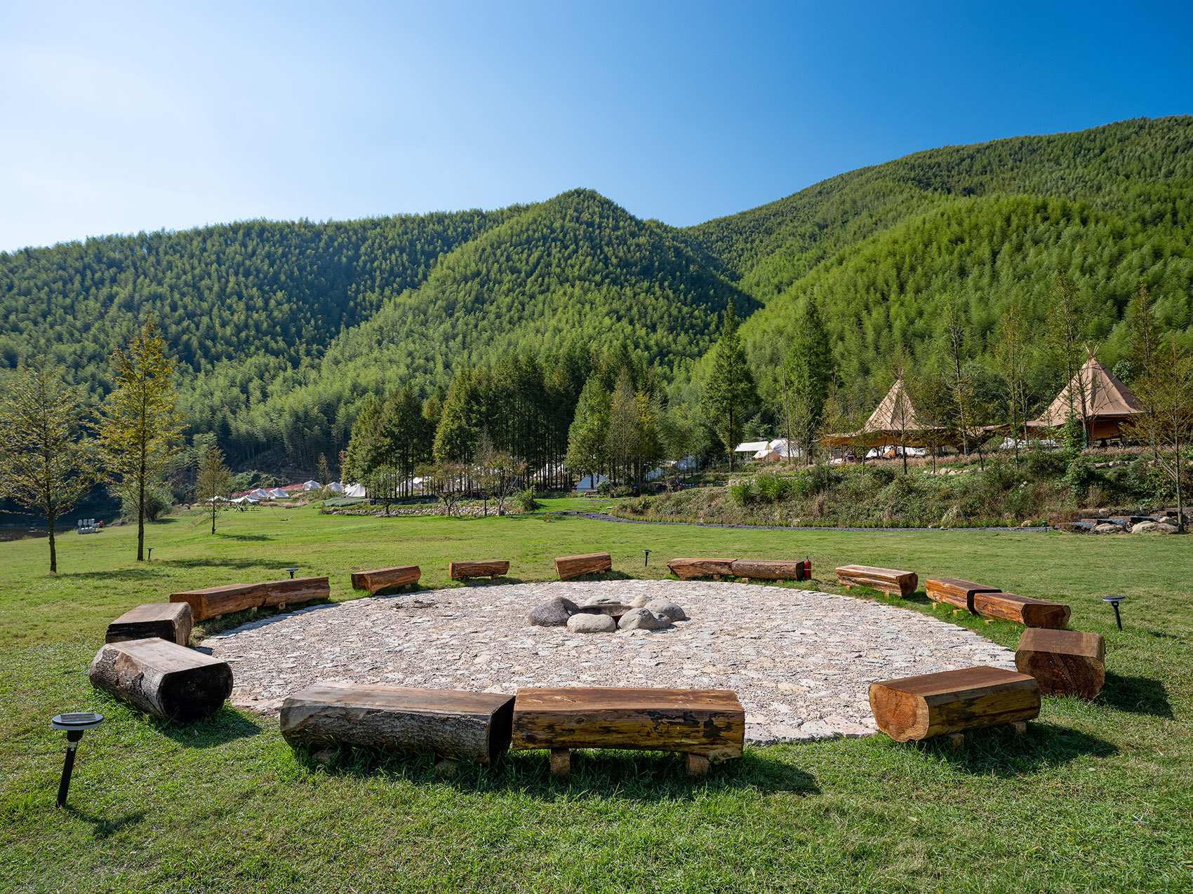 Xiaohangkeng Camp, Anji by L&A Design - 谷德设计网