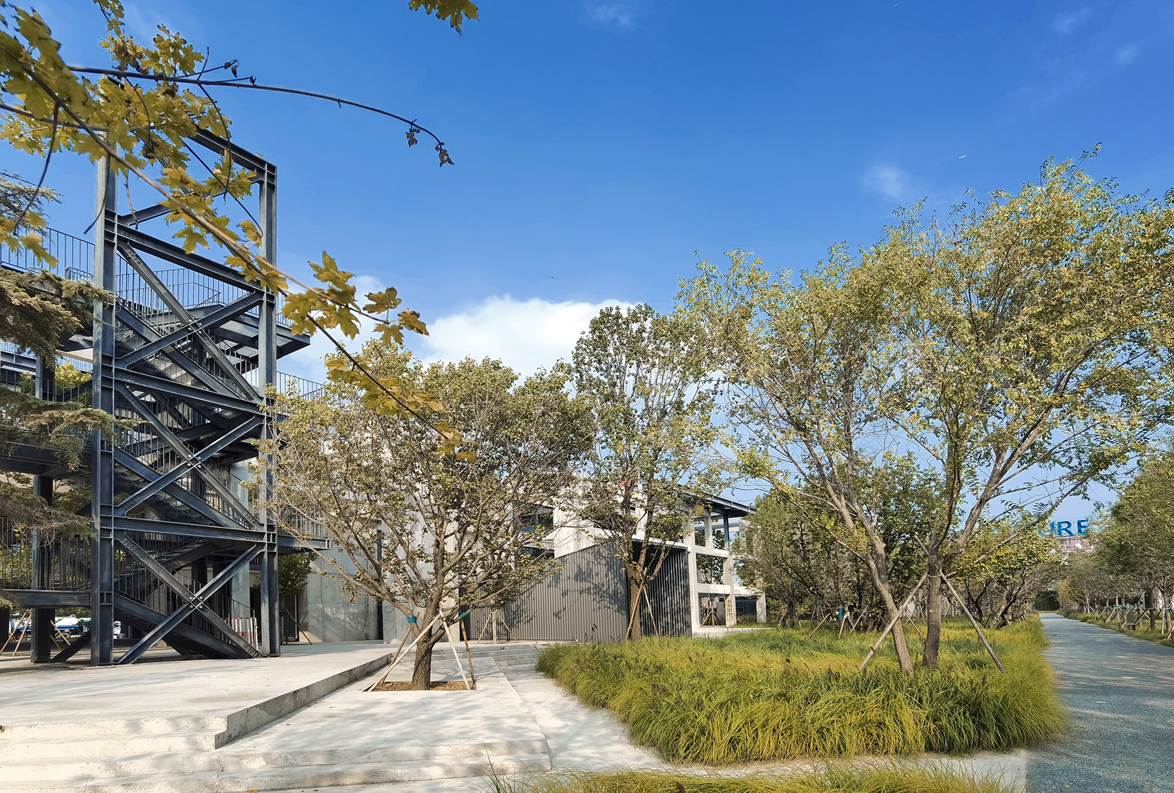 Beijing Future Design Park – The Office Building & The Canteen ...