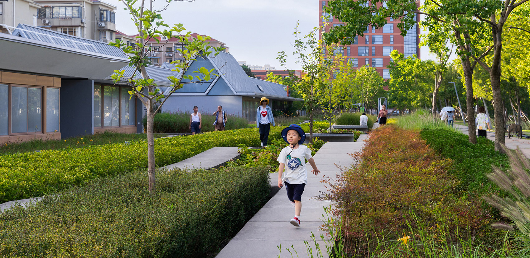 2021 ASLA URBAN DESIGN AWARD OF HONOR: Xuhui Runway Park / Sasaki - 谷德设计网 2021 ASLA URBAN DESIGN AWARD OF HONOR: Xuhui Runway Park / Sasaki - 谷德设计网