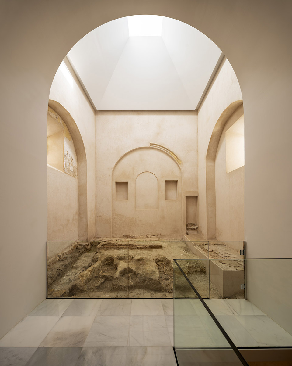 Restoration of the hermitage of Santa Ana de Porcuna by Pablo Millán ...