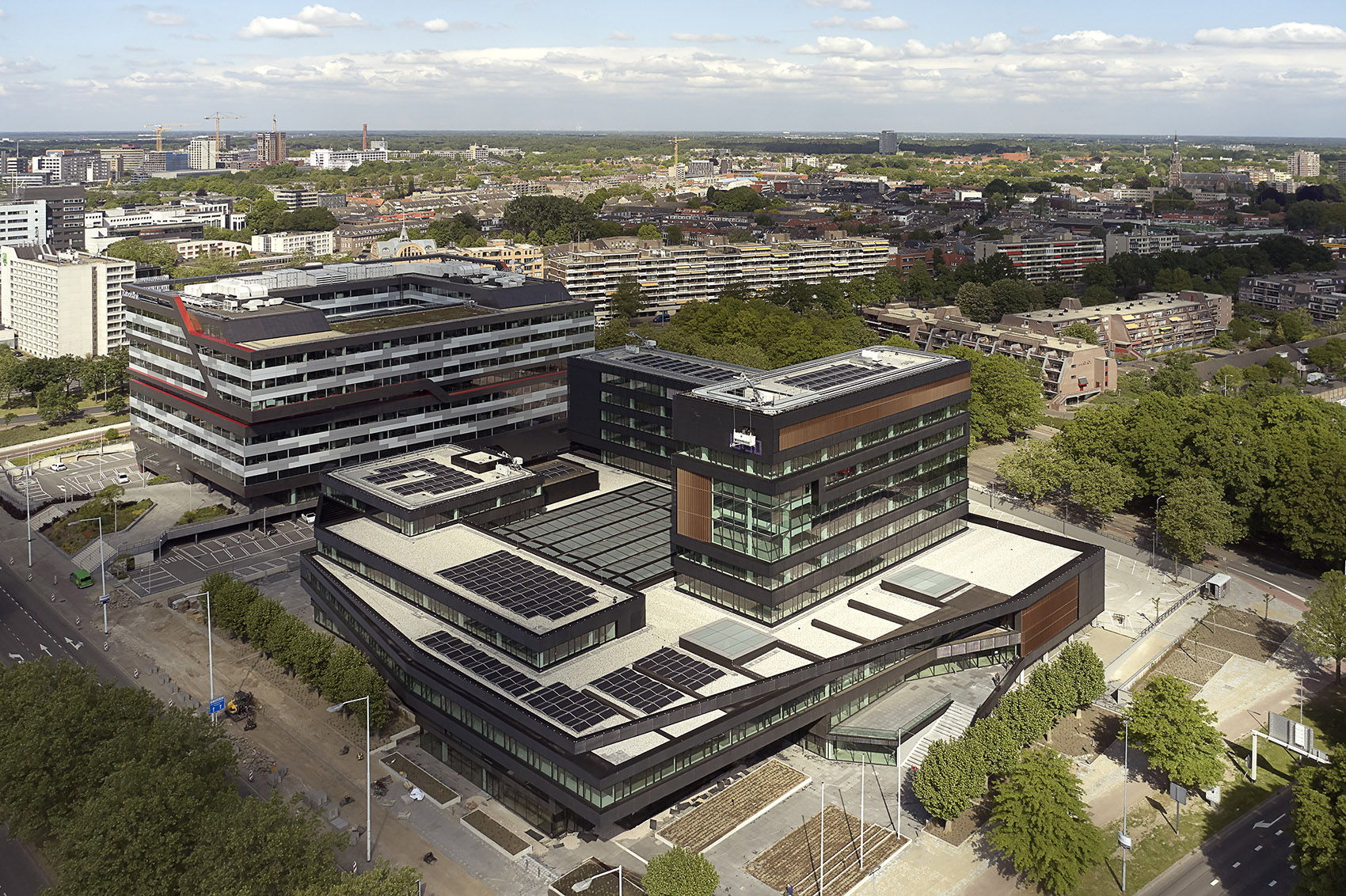 Refurbishment of a former bank headquarters in the Netherlands by ...