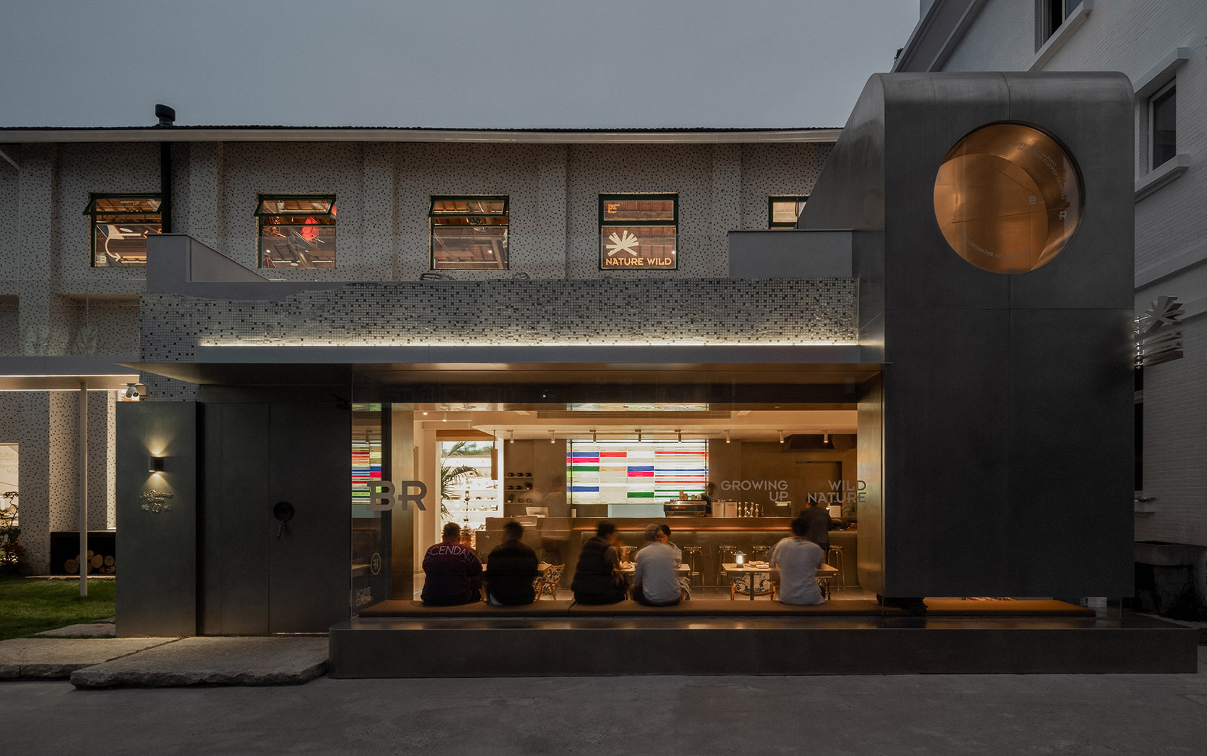 BACKROAD Outdoor collection shop by Hangzhou Guantang Interior Design ...