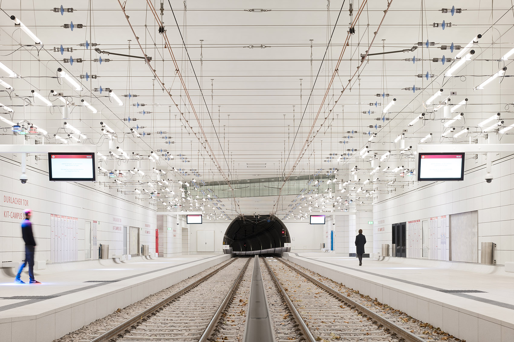 Light Rail Tunnel Karlsruhe by allmannwappner - 谷德设计网