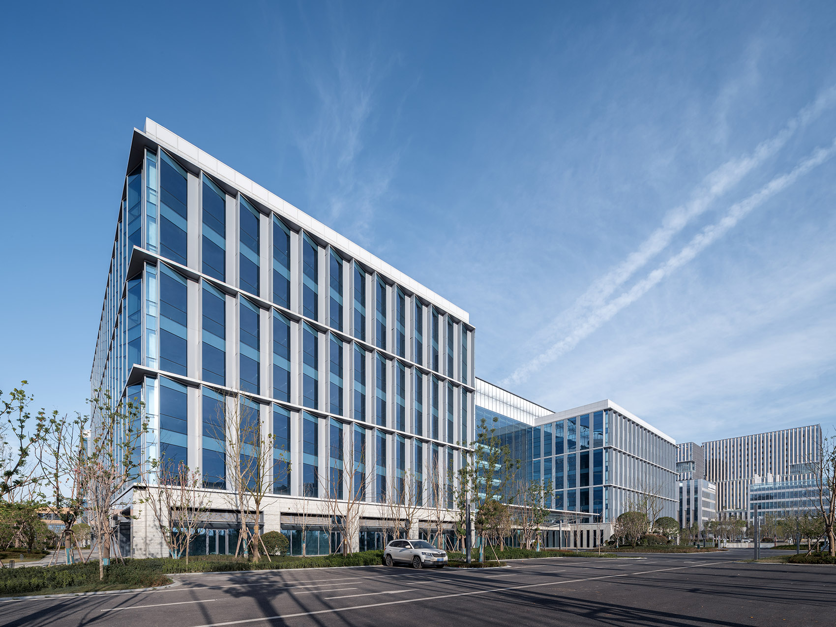 The Hikvision Chengdu Technology Park, China by ECADI - 谷德设计网