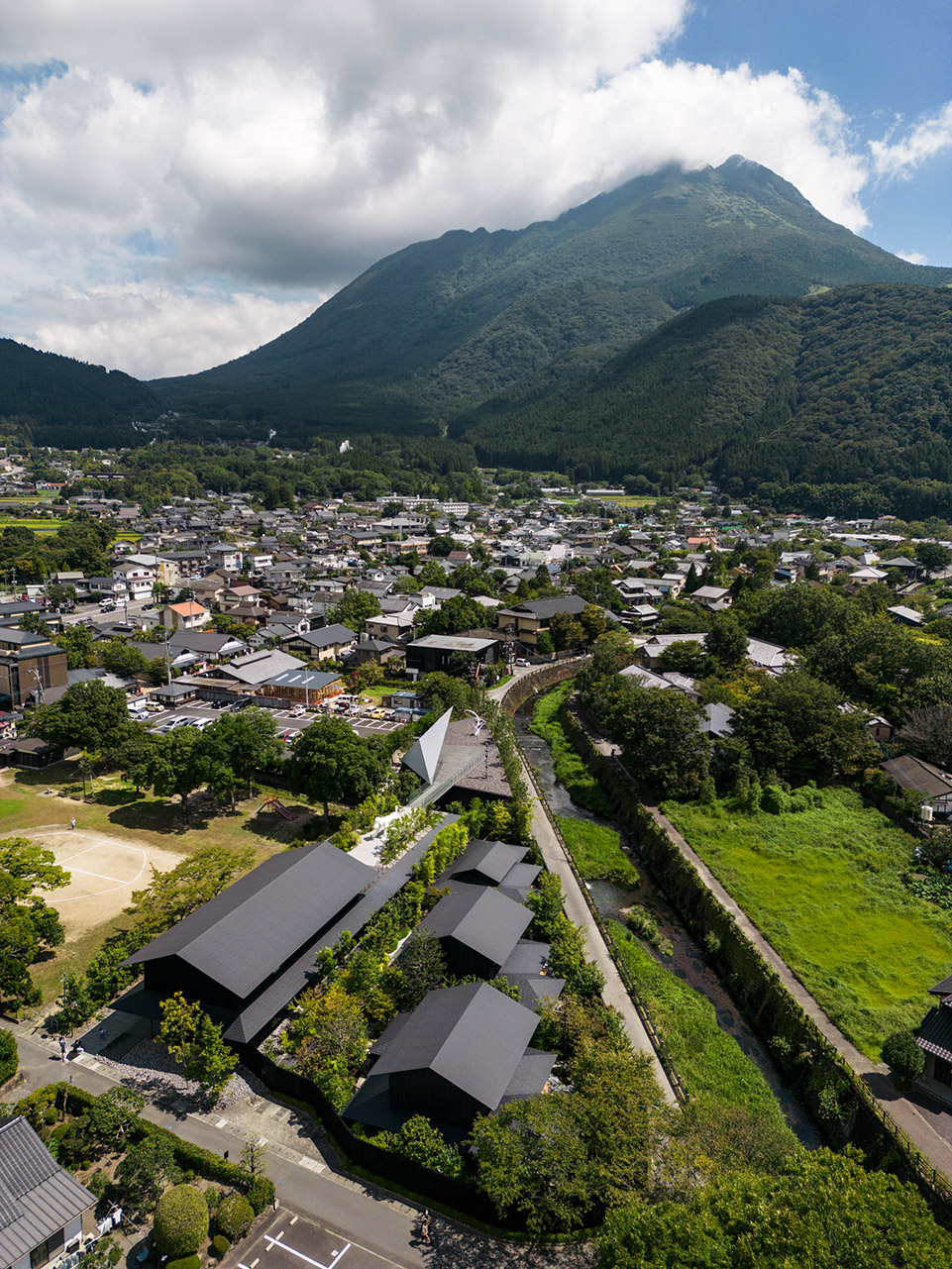 Comico Art Museum Yufuin Annex by Kengo Kuma and Associates - 谷德设计网