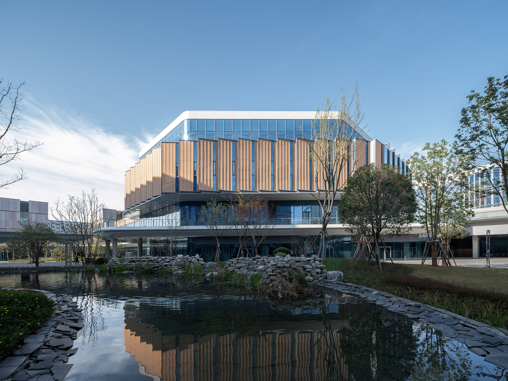 The Hikvision Chengdu Technology Park, China by ECADI - 谷德设计网