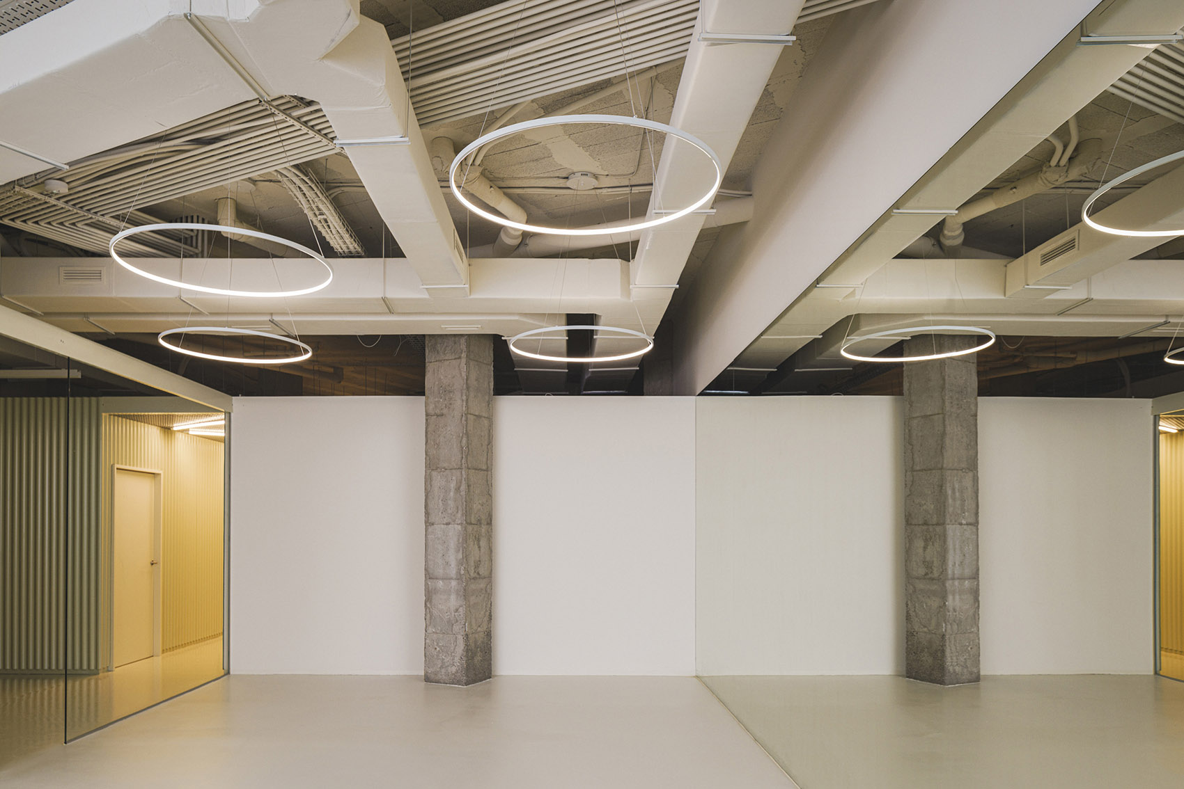 Breakers Sports Clinic by Club Studio - 谷德设计网