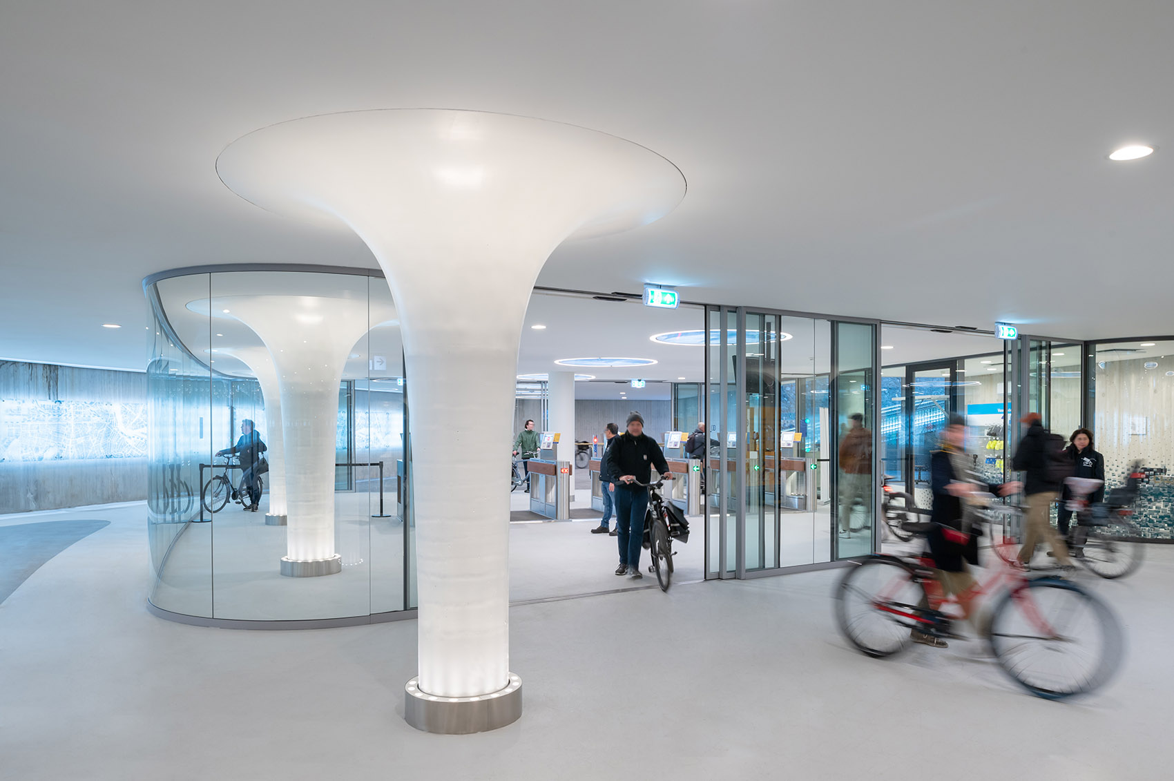 Bicycle Parking Stationsplein Amsterdam by wUrck - 谷德设计网