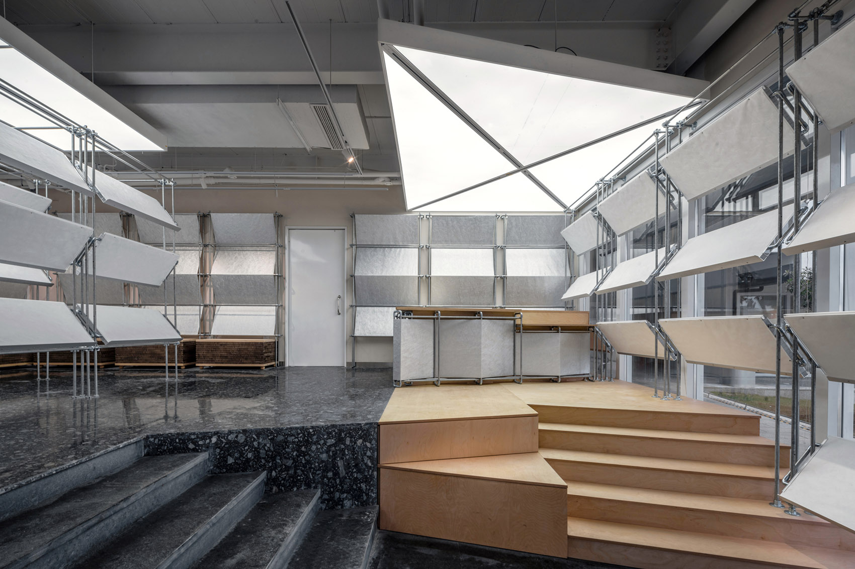 Renovation of X-Art Bookshop and Workshop of Parallel Institute, China ...