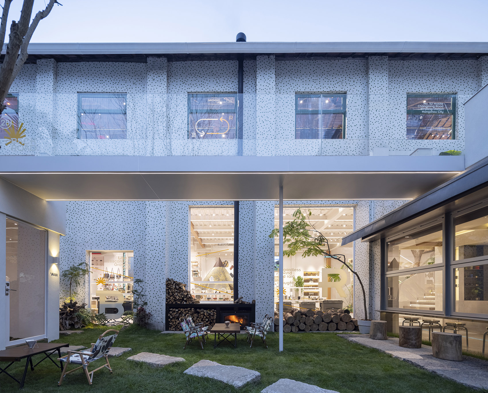 BACKROAD Outdoor collection shop by Hangzhou Guantang Interior Design ...