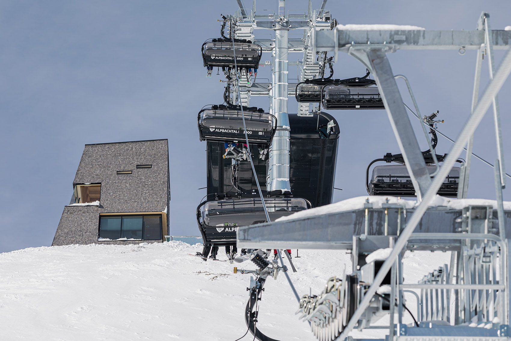 Snøhetta designs an alpine landmark in the Tyrolean Alps - 谷德设计网