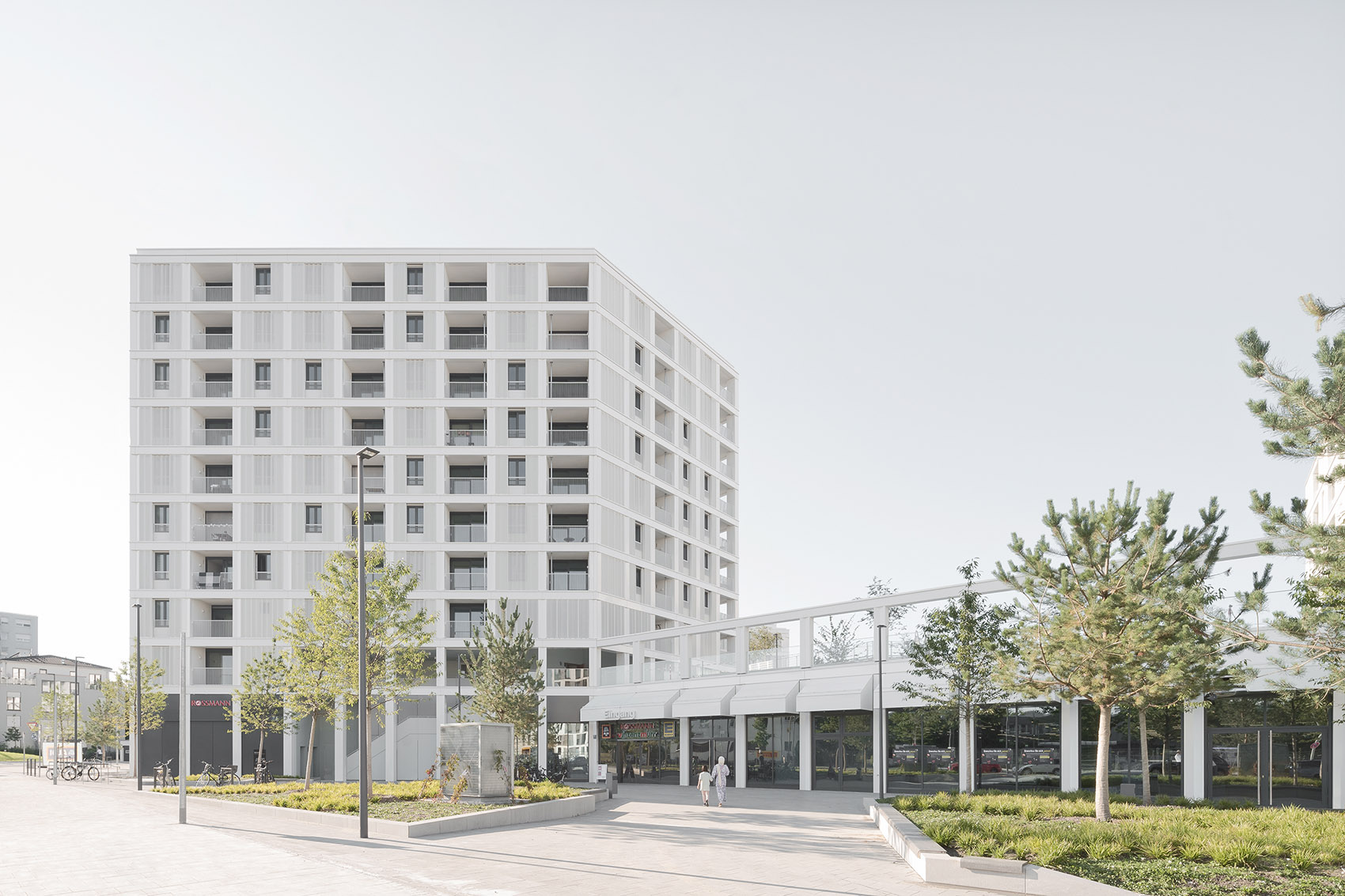 Paul-Gerhardt-Allee住宅商业综合体，德国 / allmannwappner - 谷德设计网