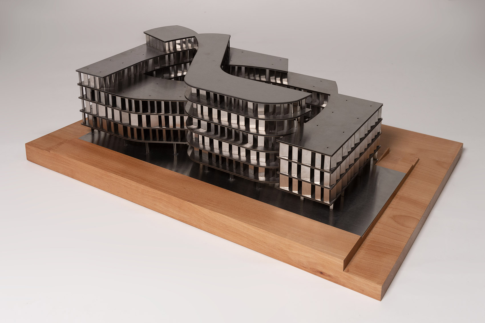 Las Americas Social Housing by SO-IL - 谷德设计网