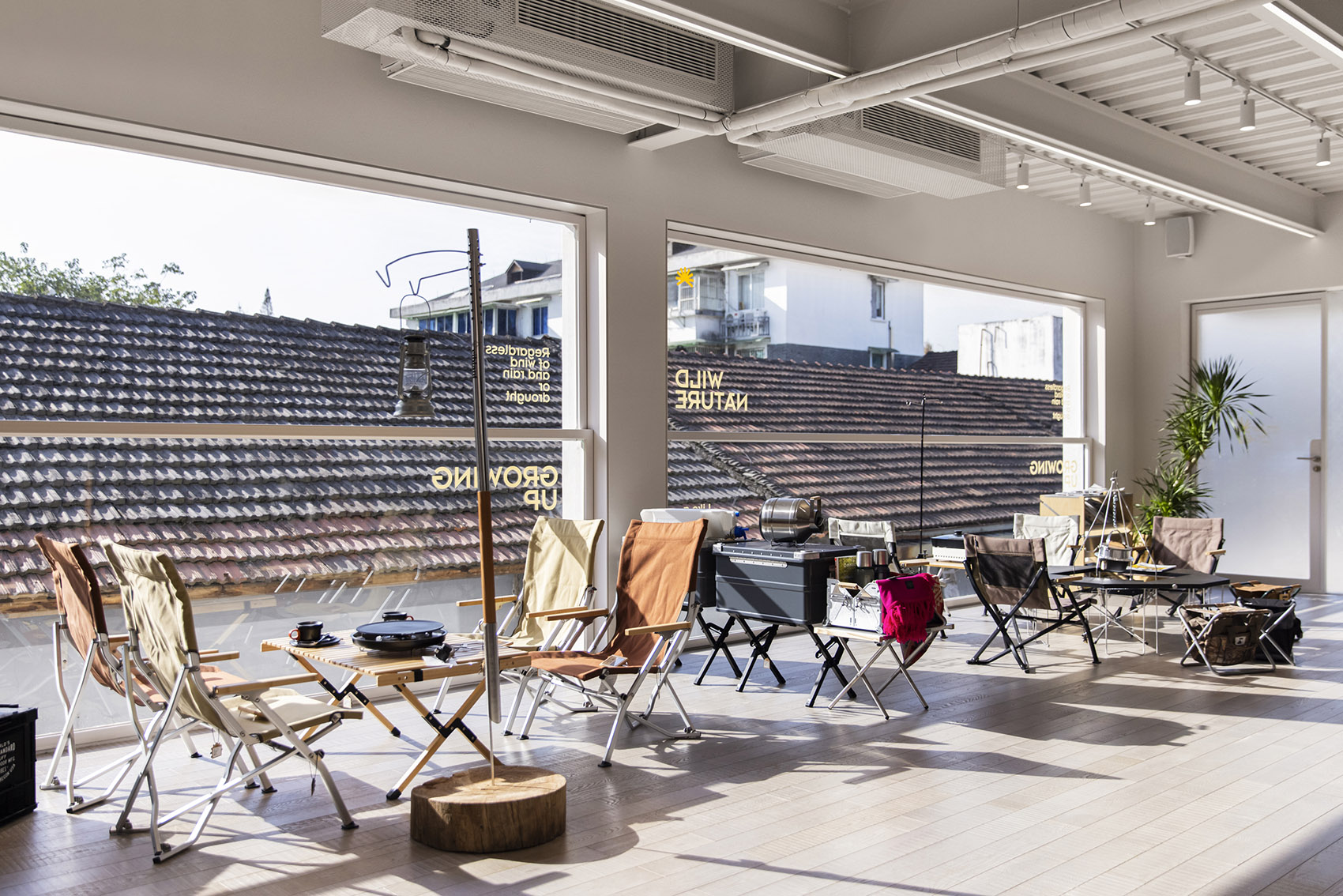 BACKROAD Outdoor collection shop by Hangzhou Guantang Interior Design ...